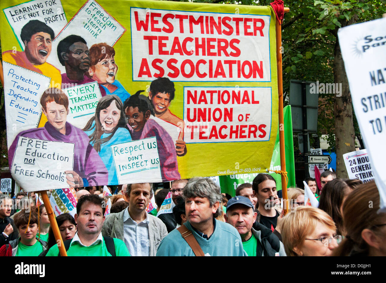 October 17th 2013. Teachers demonstrate against proposed changes to ...