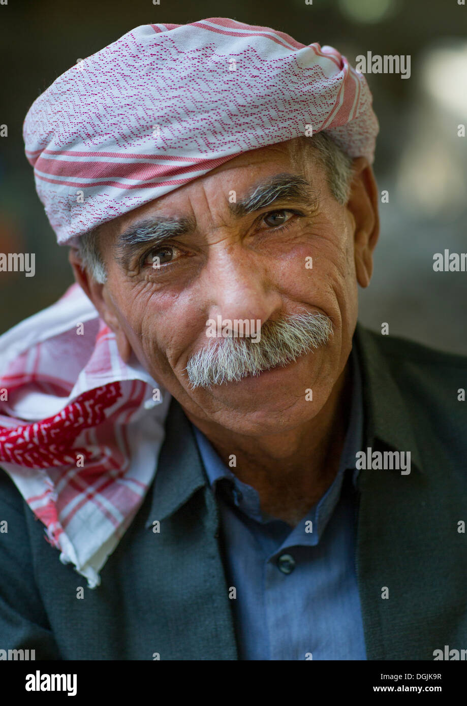 Yazidi man hi-res stock photography and images - Alamy