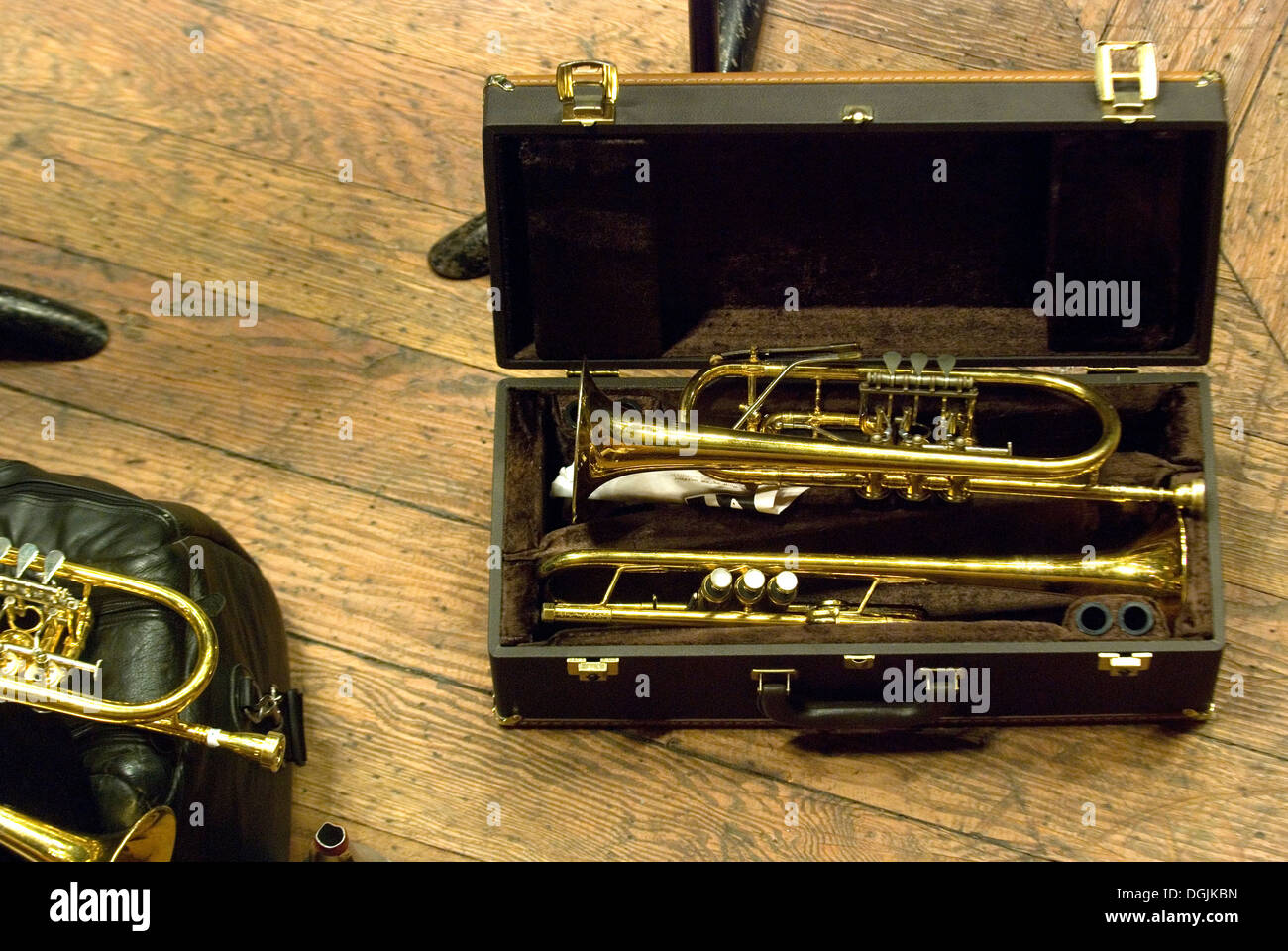 Trumpet case hi-res stock photography and images - Alamy