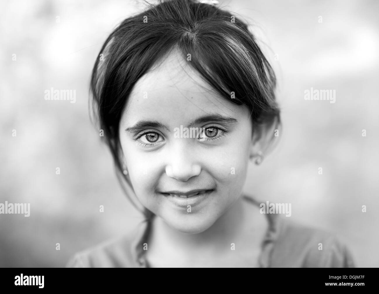 Iraqi girls Black and White Stock Photos & Images - Alamy