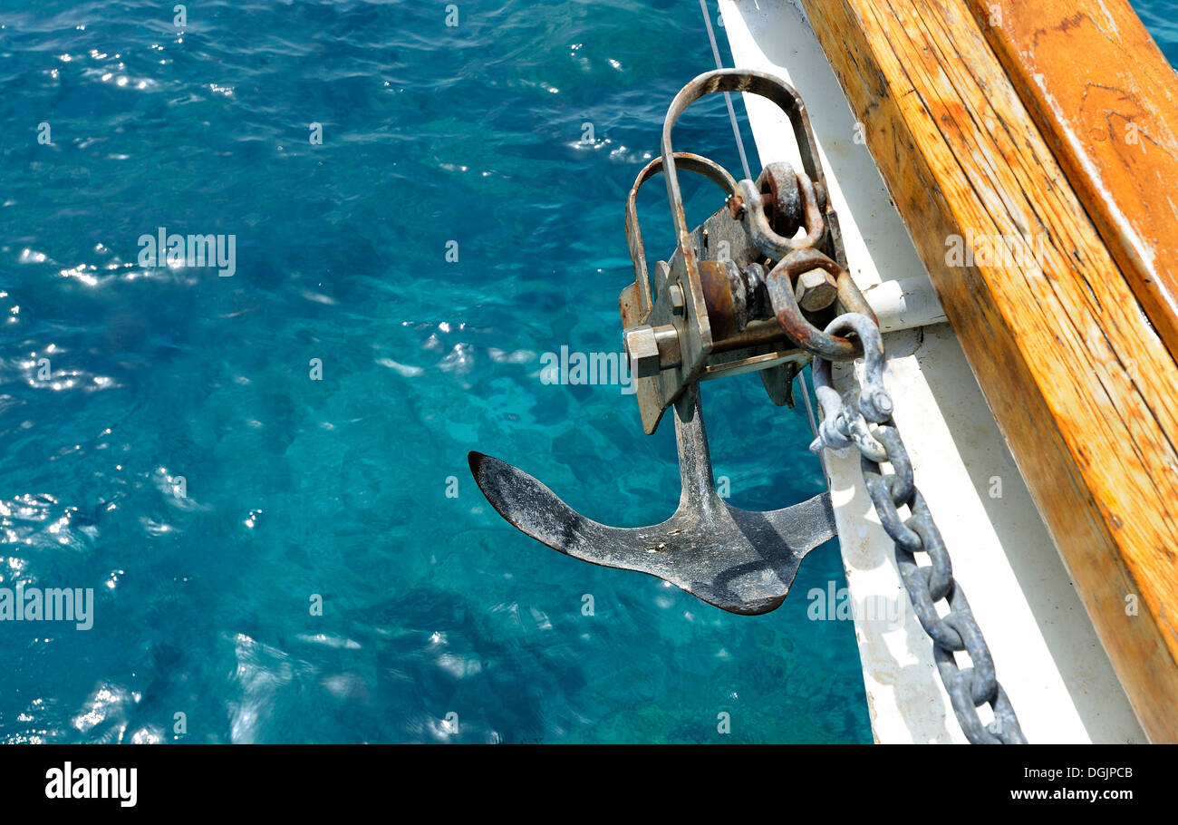 Sailing ships at anchor hi-res stock photography and images - Alamy