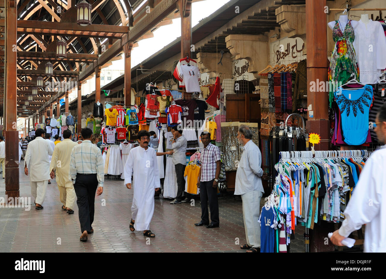 Bur Dubai Souk, Dubai, United Arab Emirates, Arabia, East, Middle East ...