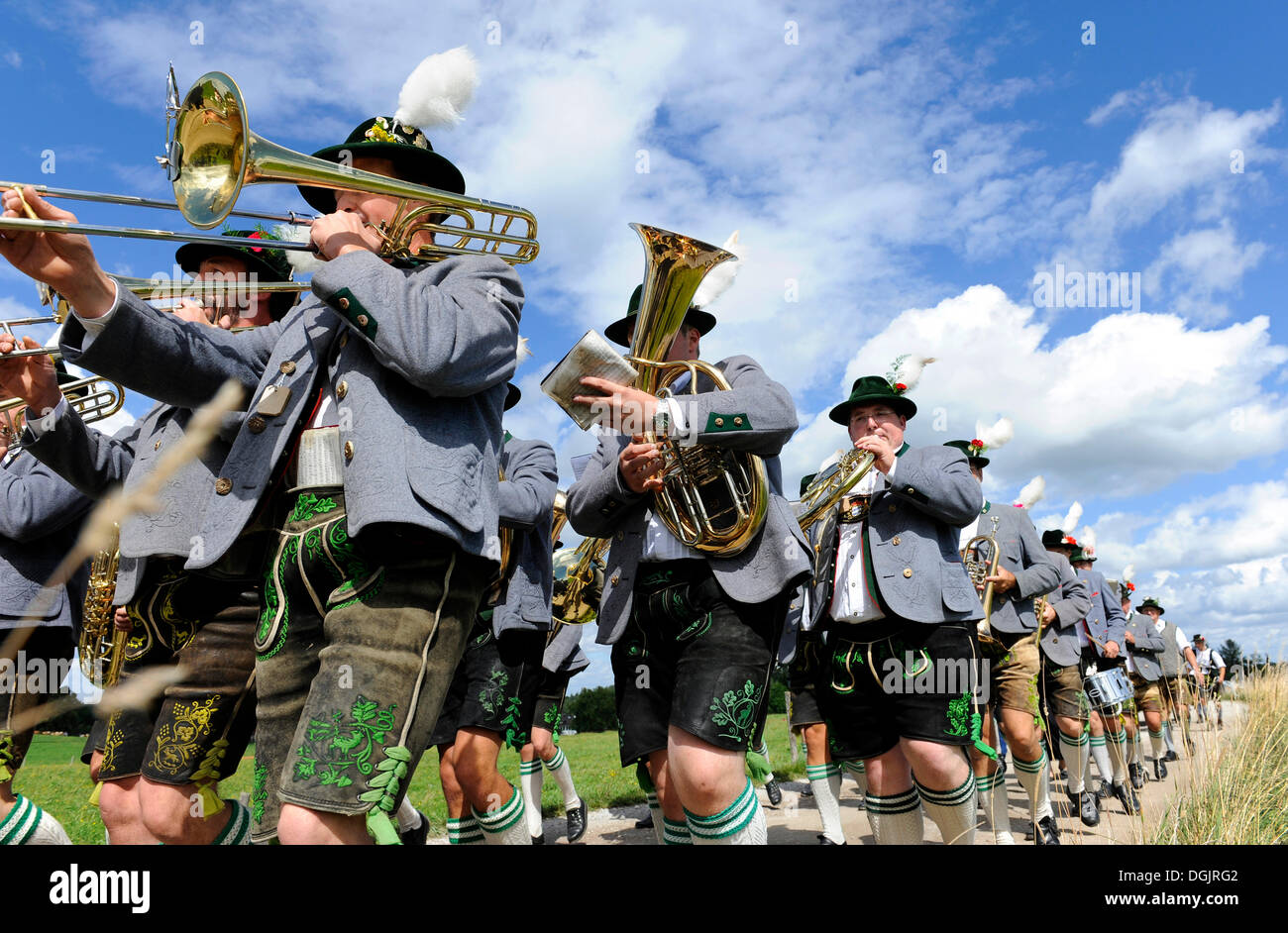 Brass band marching hi-res stock photography and images - Alamy