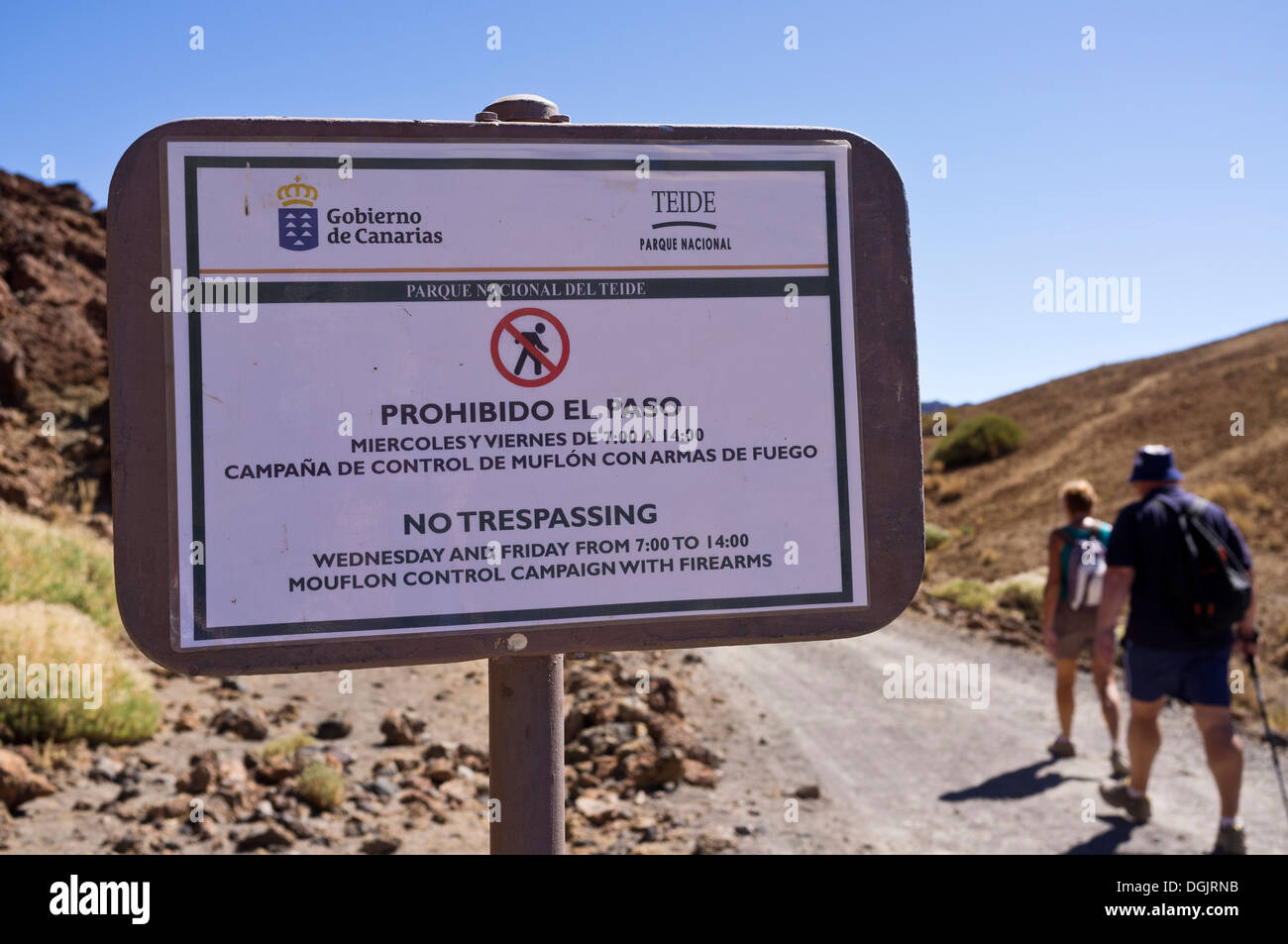 Danger no entry sign hi-res stock photography and images - Alamy