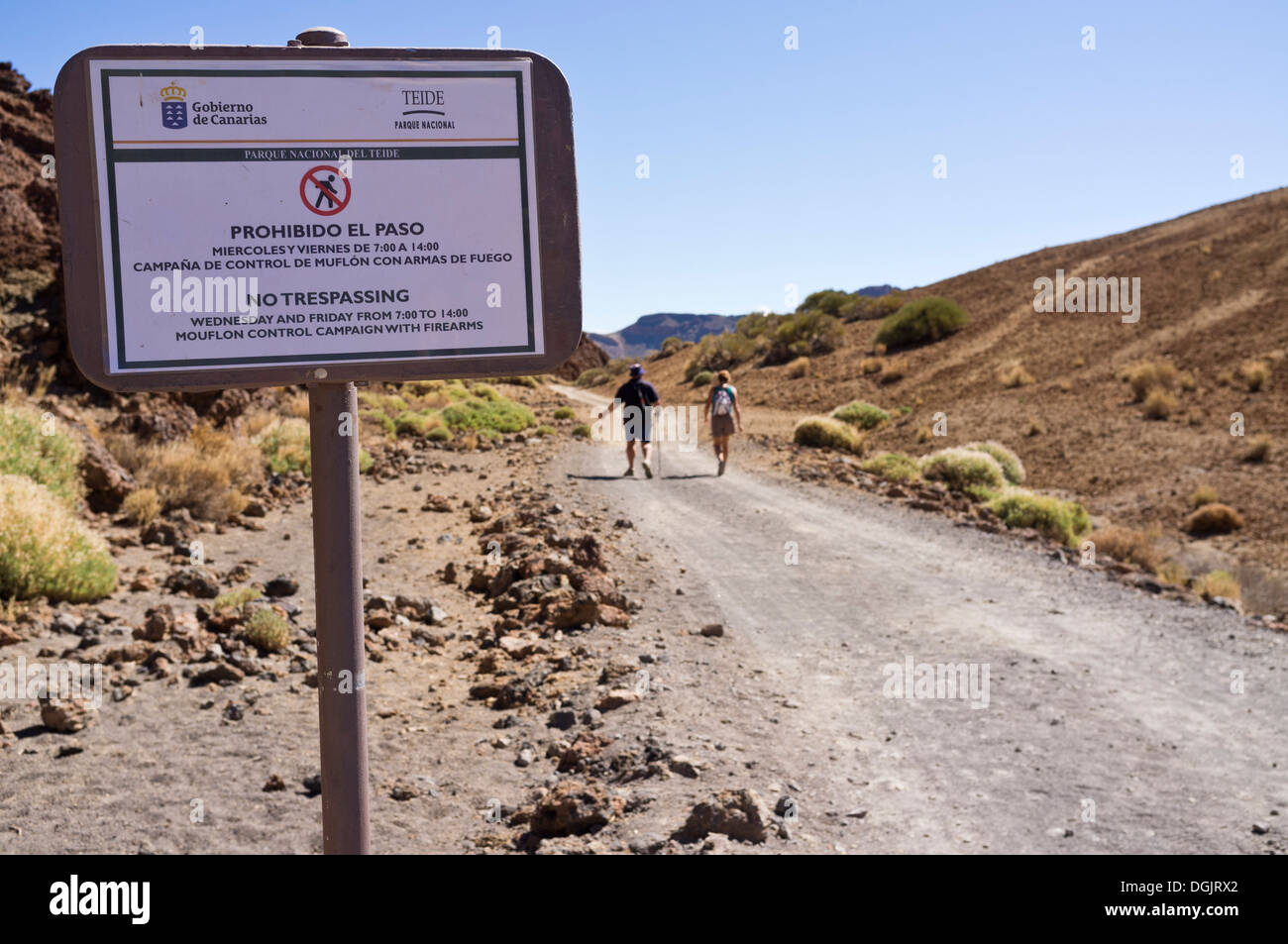 Danger no entry sign hi-res stock photography and images - Alamy