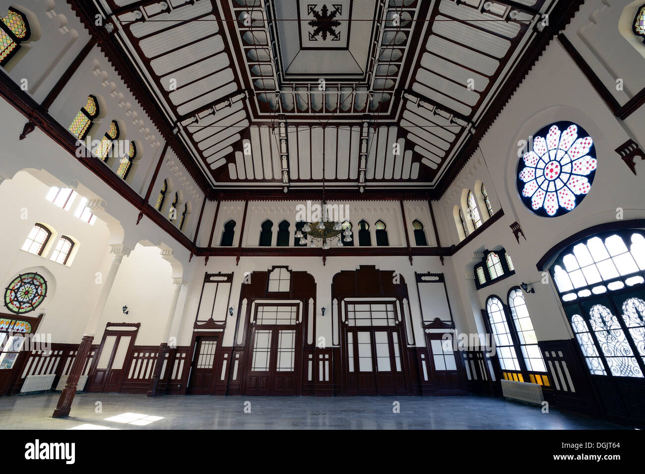 Train station concourses train station concourse train station turkey ...