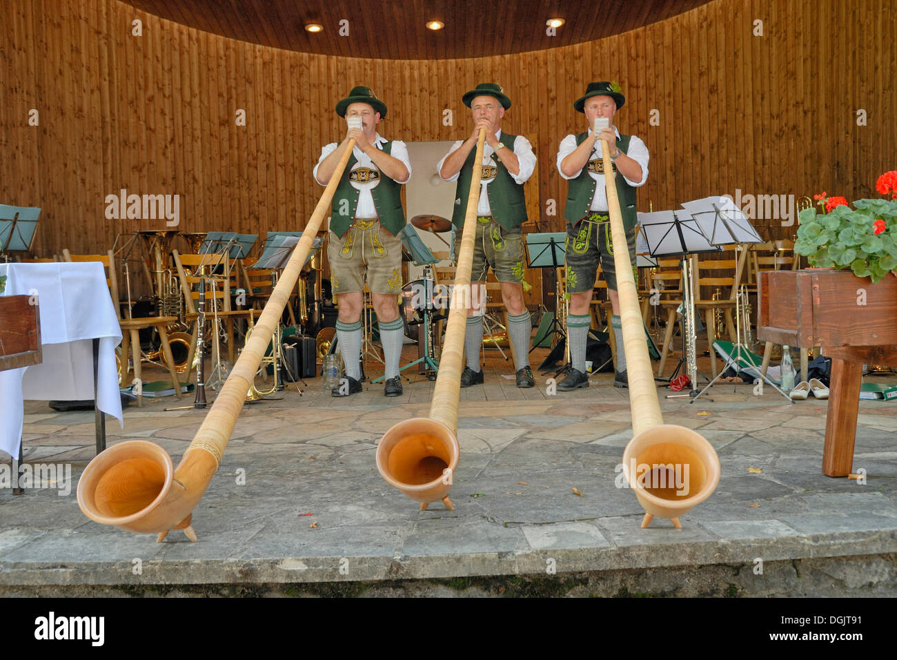 Alphorn hi-res stock photography and images - Alamy