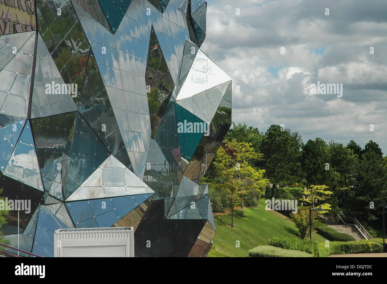 Glass building futuroscope france hi-res stock photography and images ...
