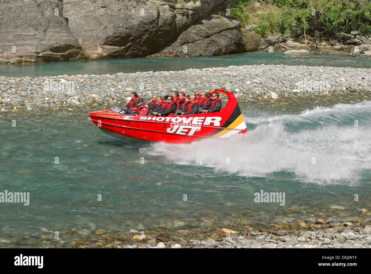 Speedboat hi-res stock photography and images - Alamy