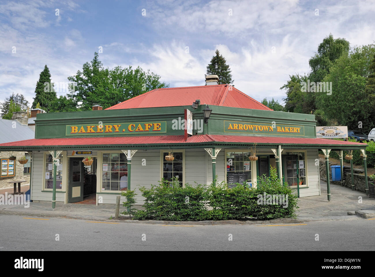 New zealand historic architecture hi-res stock photography and images ...
