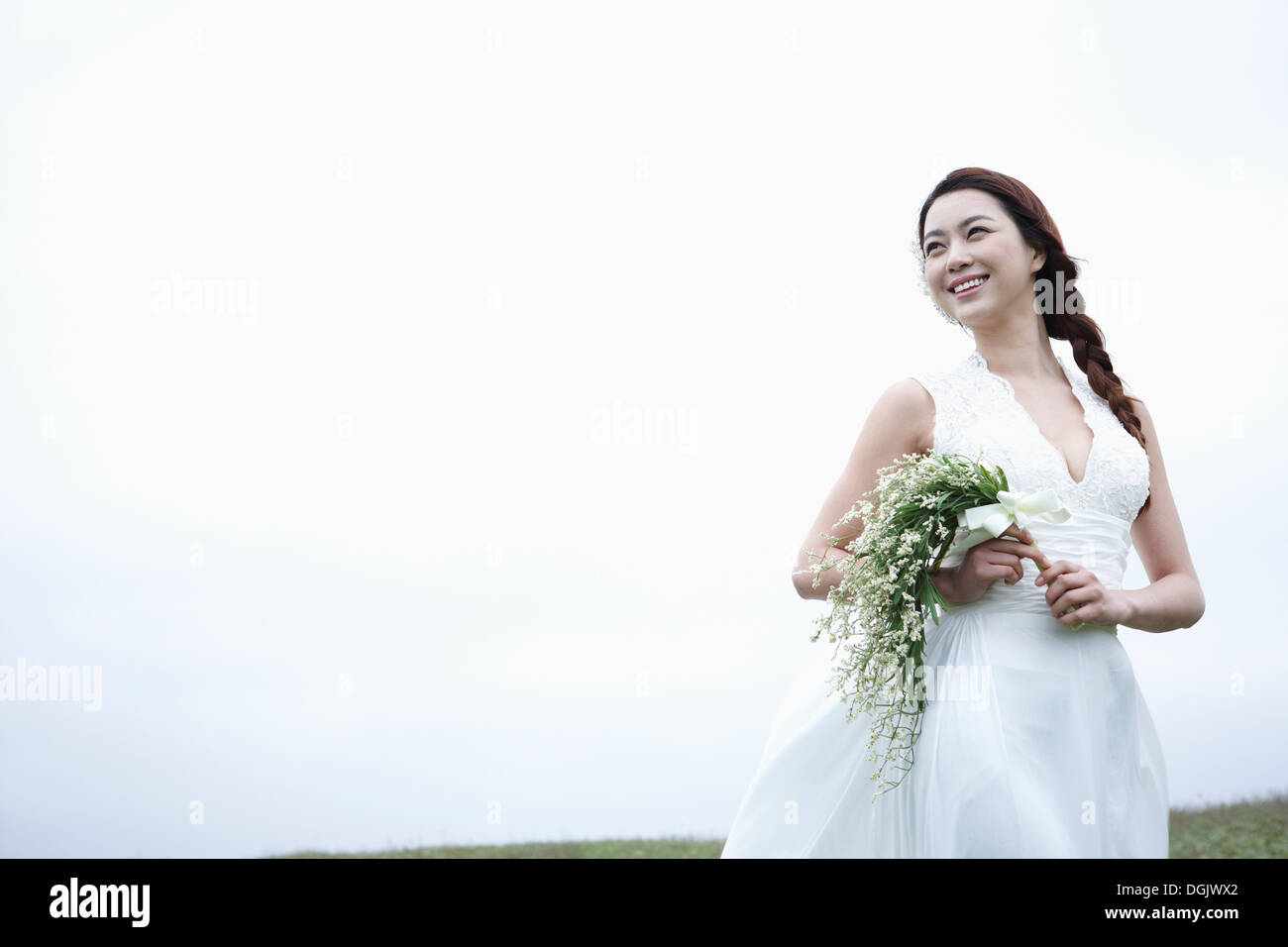 Standing bride hi-res stock photography and images - Alamy