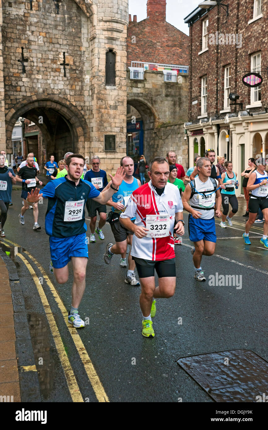 People runner runners running in the Plusnet Yorkshire Marathon ...