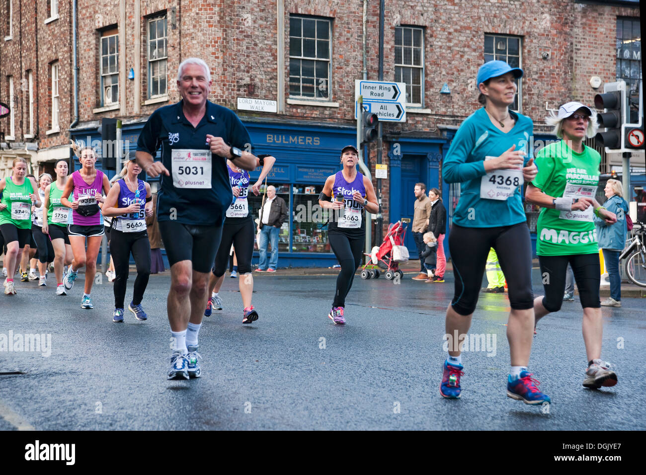 People runner runners running in the Plusnet Yorkshire Marathon ...