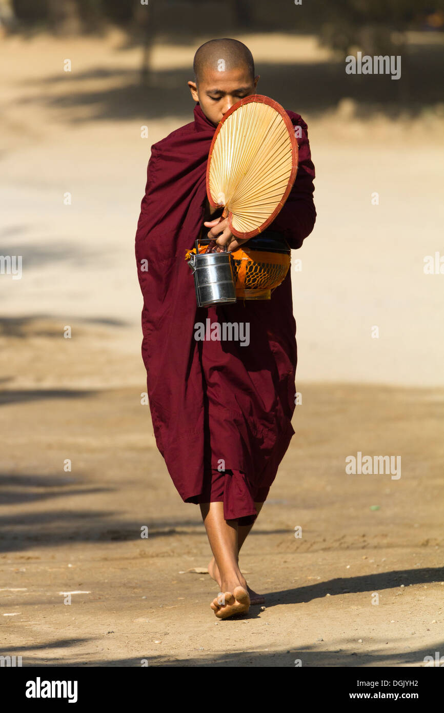 Monk fan hi-res stock photography and images - Alamy