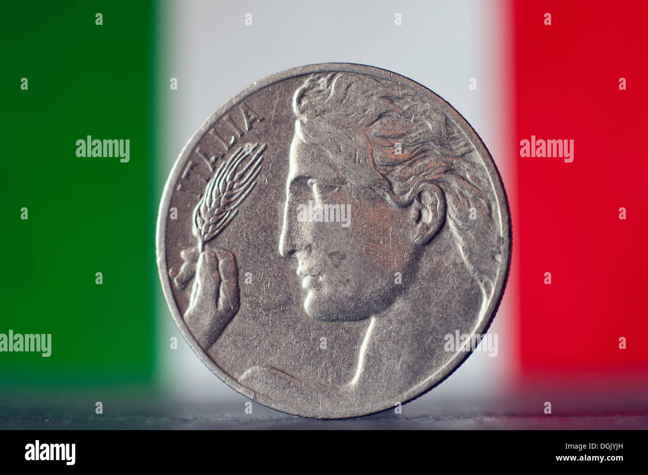 Old italian coins hi-res stock photography and images - Alamy