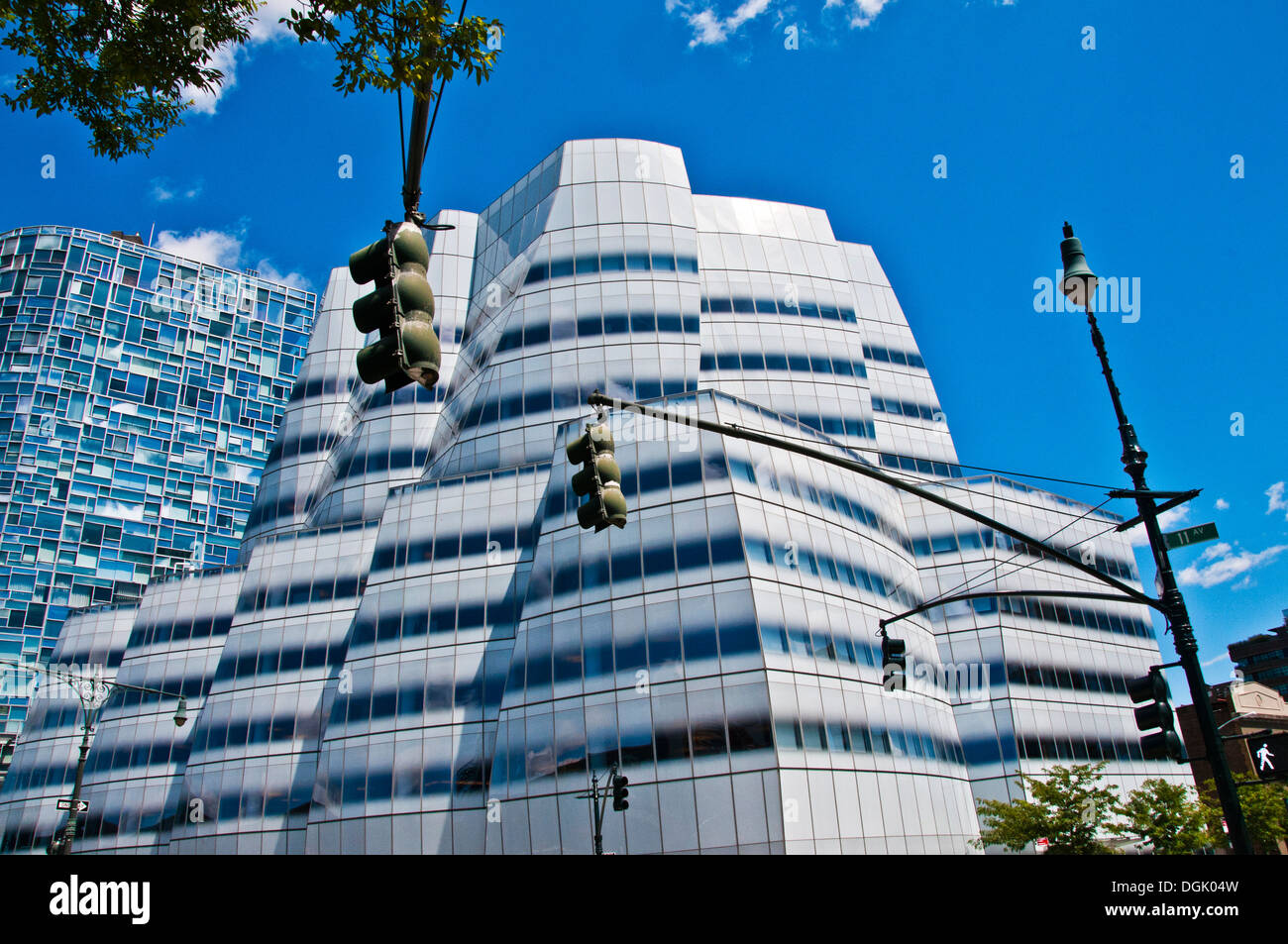 Iac headquarters hi-res stock photography and images - Alamy