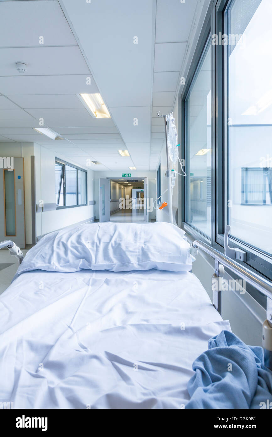 Death bed hospital hi-res stock photography and images - Alamy