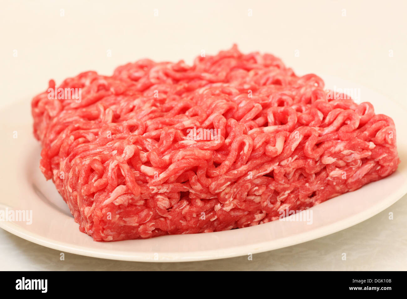 Red plate with meat hi-res stock photography and images - Alamy