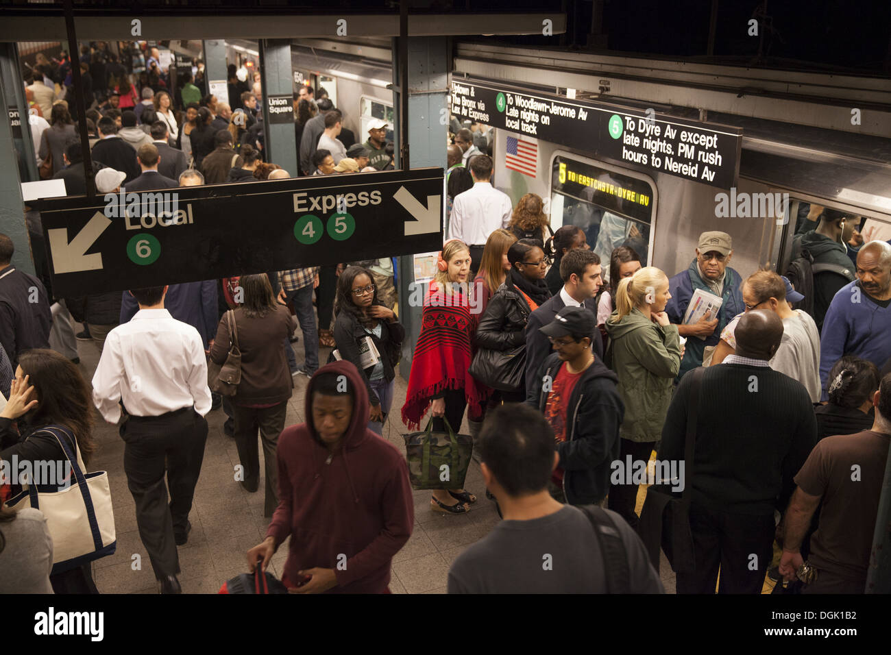 Morning rush hour on the 4,5 & 6 subway line on the East Side of ...