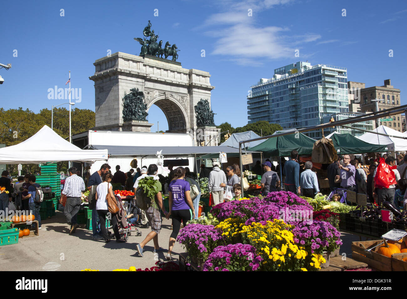The farnmers market at Grand Army Plaza on the edge of Prospect Park in ...