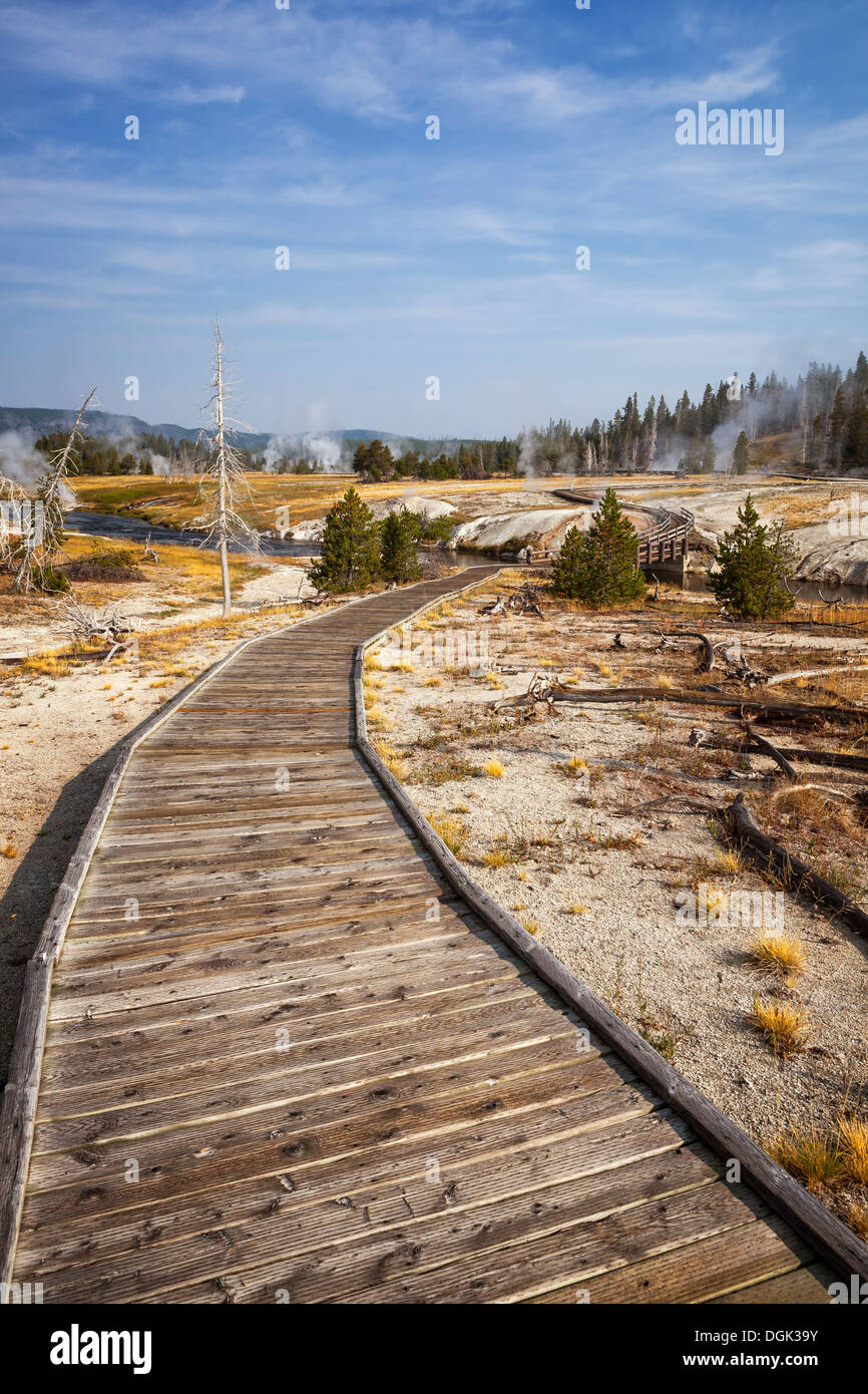 National park boardwalk hi-res stock photography and images - Alamy