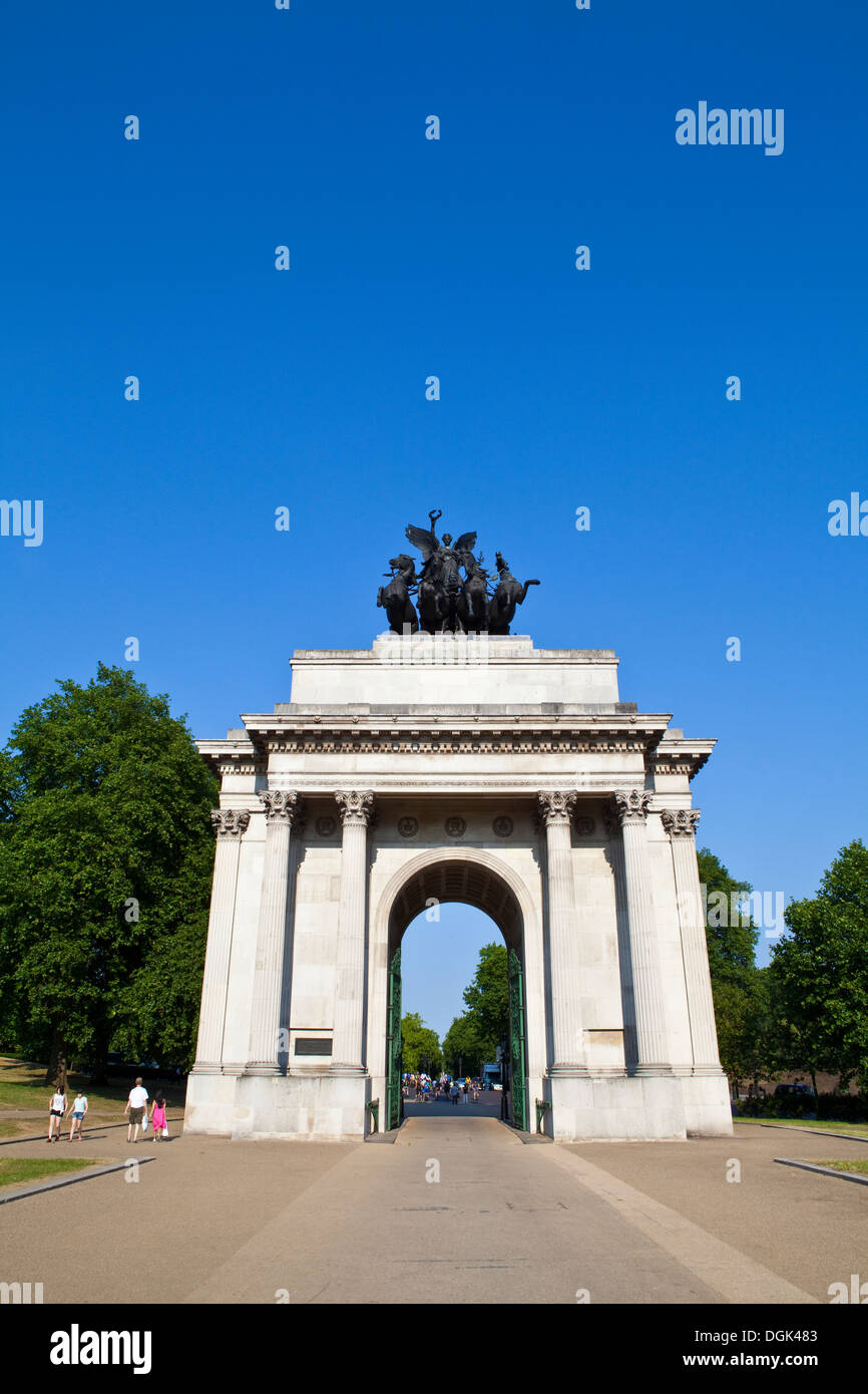 The magnificent Wellington Arch in London Stock Photo - Alamy
