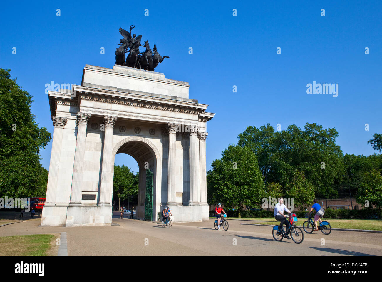 The magnificent Wellington Arch in London Stock Photo - Alamy