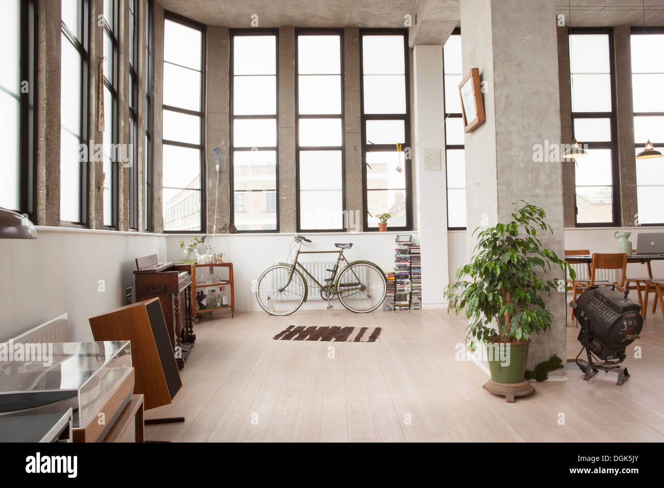 Apartment interior with retro style Stock Photo - Alamy