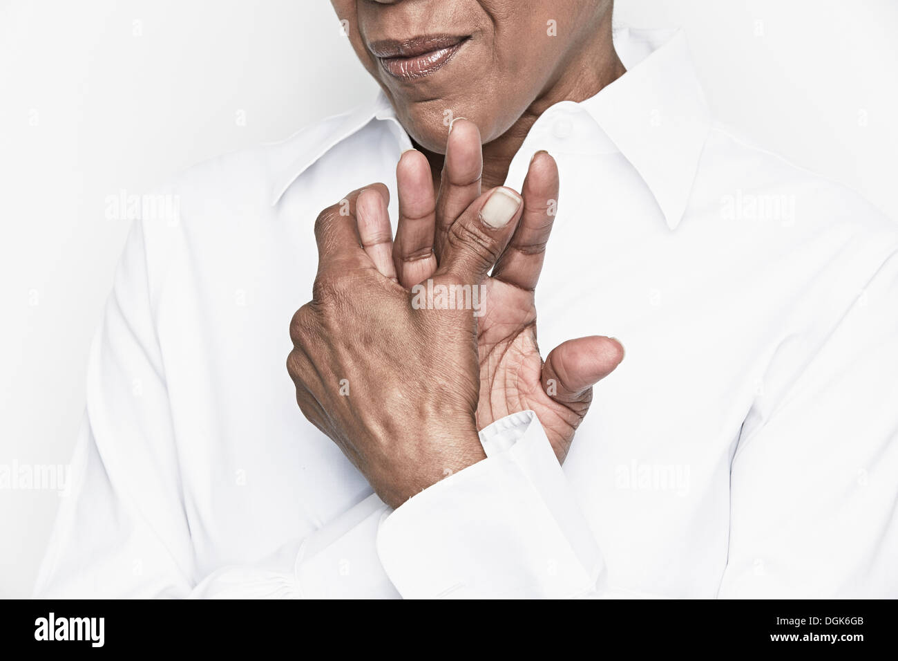 Senior womans hands hi-res stock photography and images - Alamy