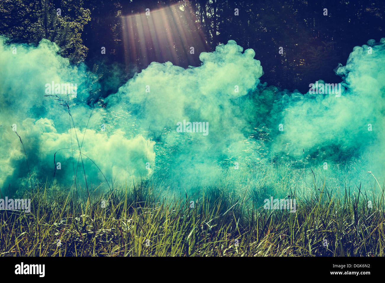 Smoke cloud hi-res stock photography and images - Alamy