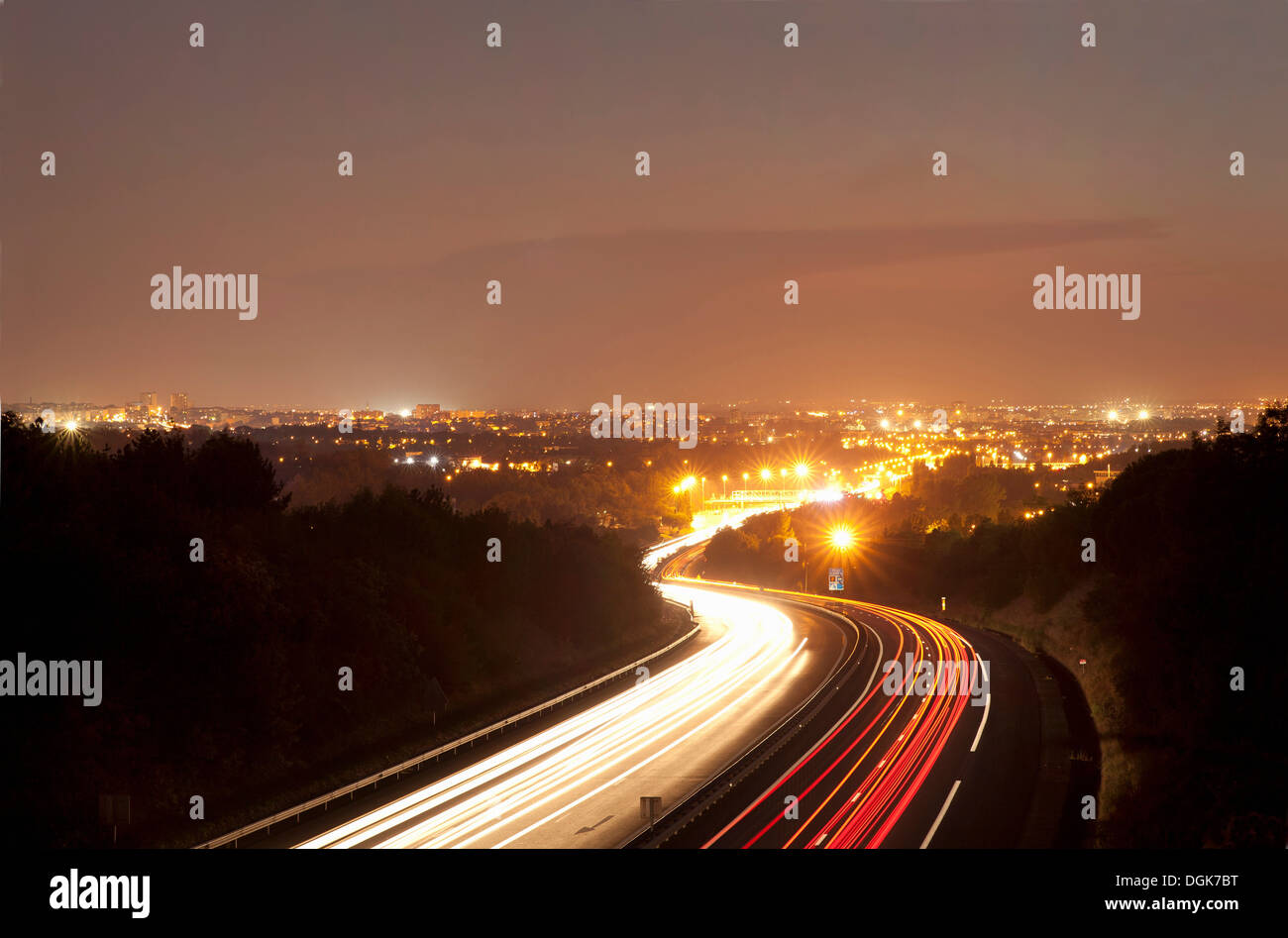 Traffic on road at night in Toulouse, France Stock Photo - Alamy