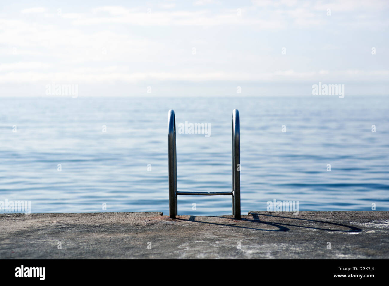 Concrete steps water ocean hi-res stock photography and images - Alamy