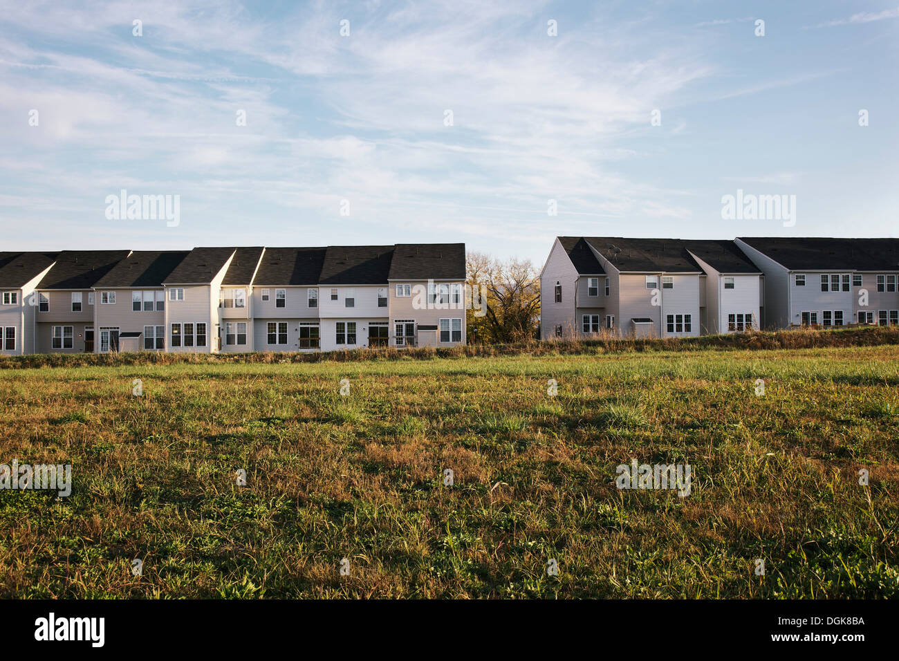 Two storey terraced house hi-res stock photography and images - Alamy
