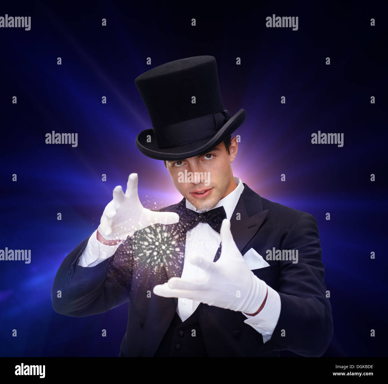 magician in top hat showing trick Stock Photo - Alamy