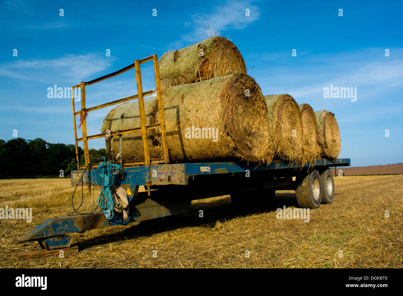 Field trailer hi-res stock photography and images - Alamy
