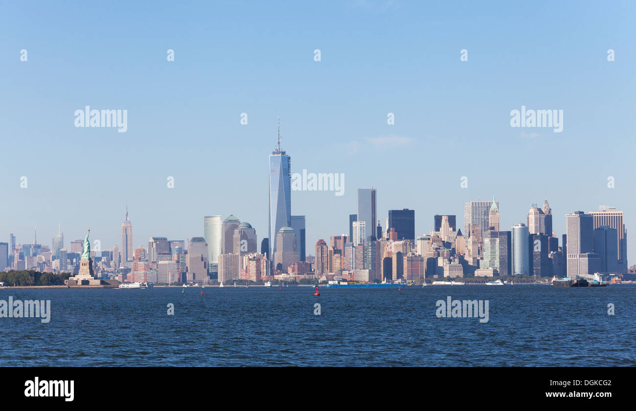 A skyline view of the Statue of Liberty, the Empire State Building, the ...