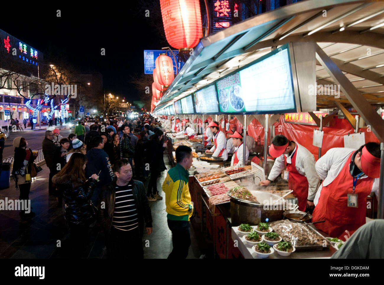 Donghuamen night market hi-res stock photography and images - Alamy