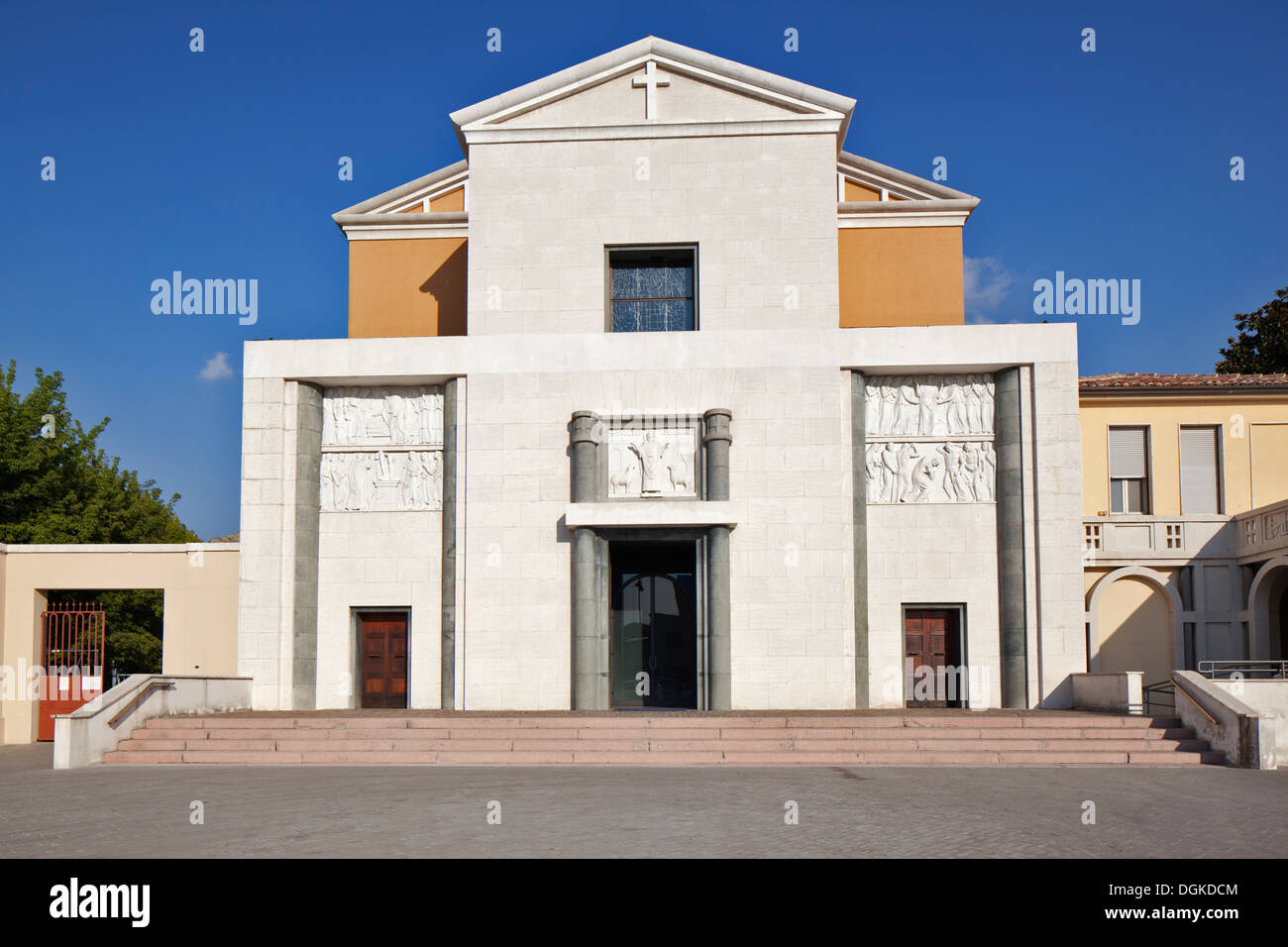 Rationalist architecture hi-res stock photography and images - Alamy