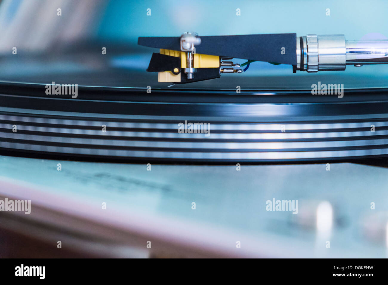 Record player turntable hi-res stock photography and images - Alamy