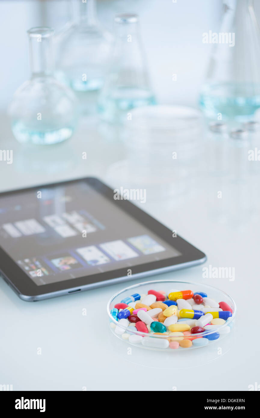 Colorful tablet hi-res stock photography and images - Alamy