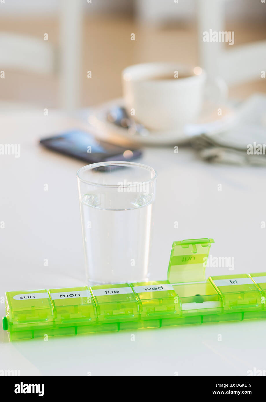 Pill container hi-res stock photography and images - Alamy