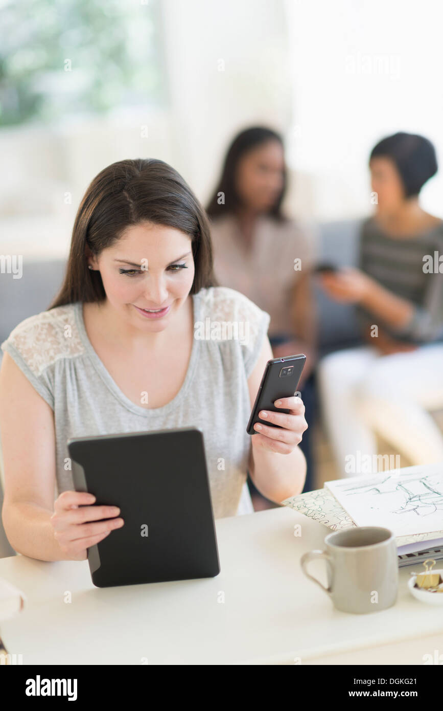 Tablet and mobile phone hi-res stock photography and images - Alamy