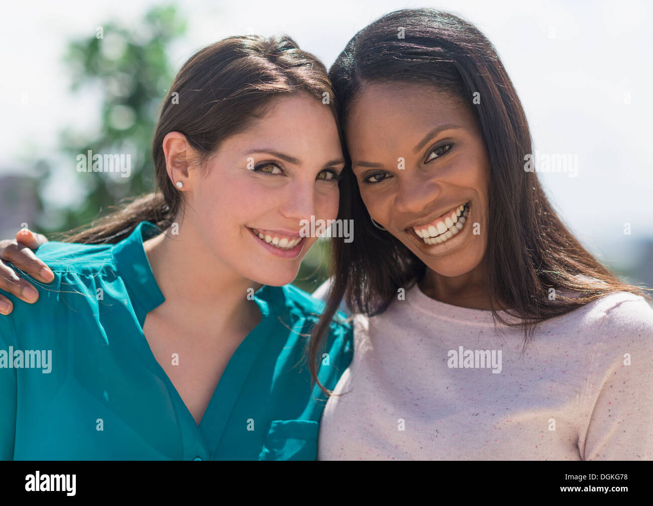 Multi ethnic women beauty hi-res stock photography and images - Alamy