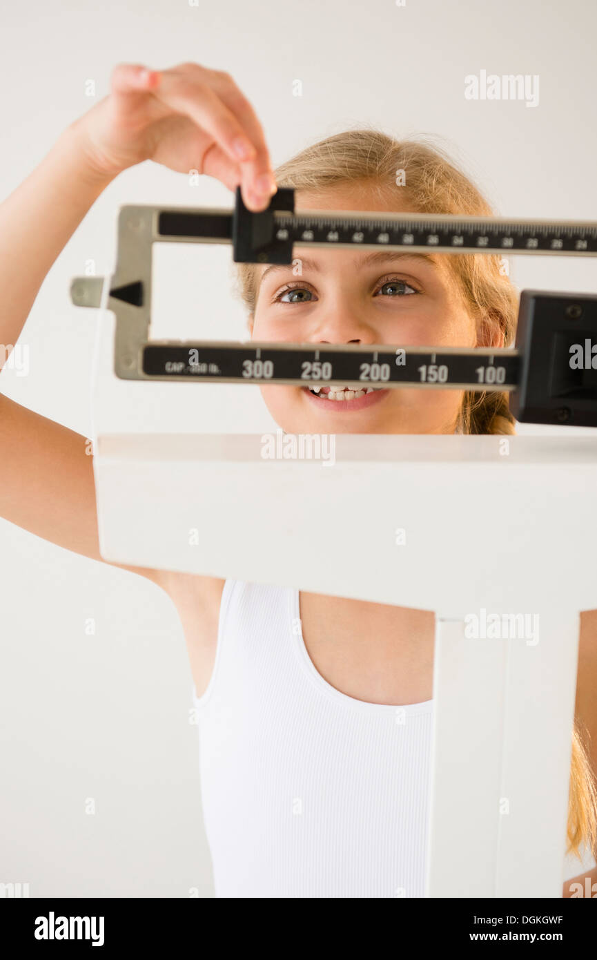 Child weight scale hi-res stock photography and images - Alamy