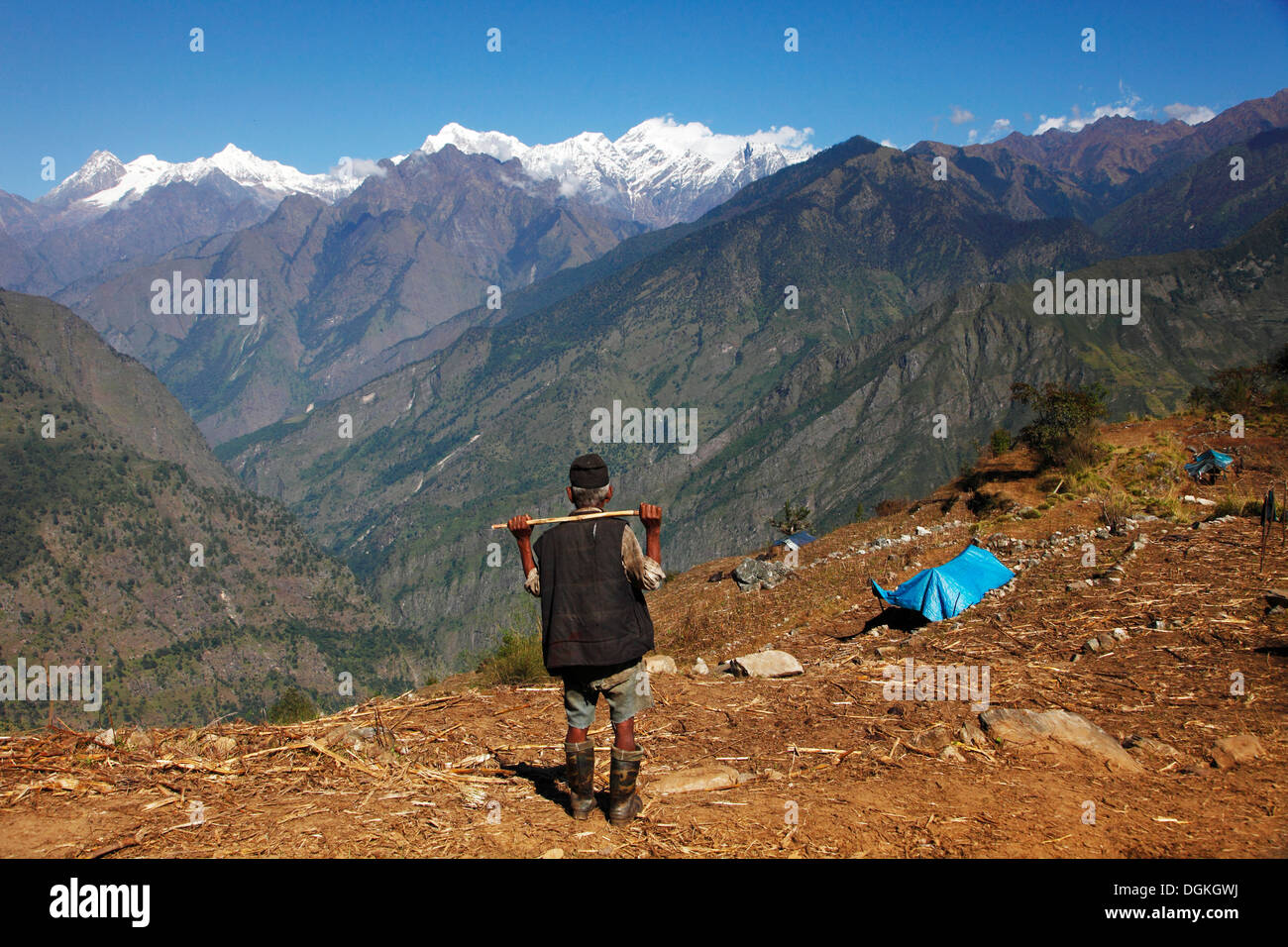 A view over Ganesh Himal and the Himalayas Stock Photo - Alamy