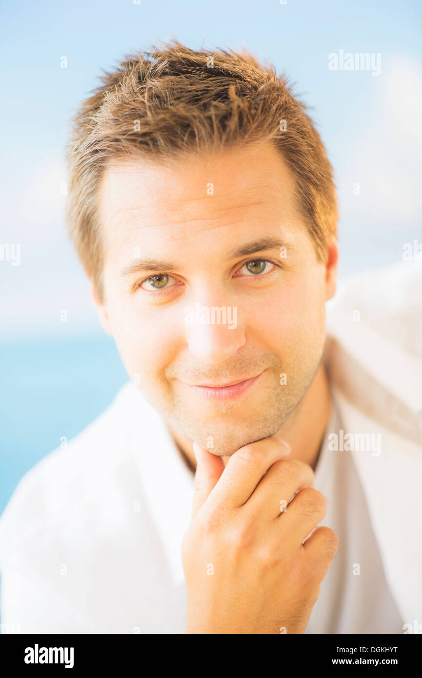 Green spiky hair hi-res stock photography and images - Alamy