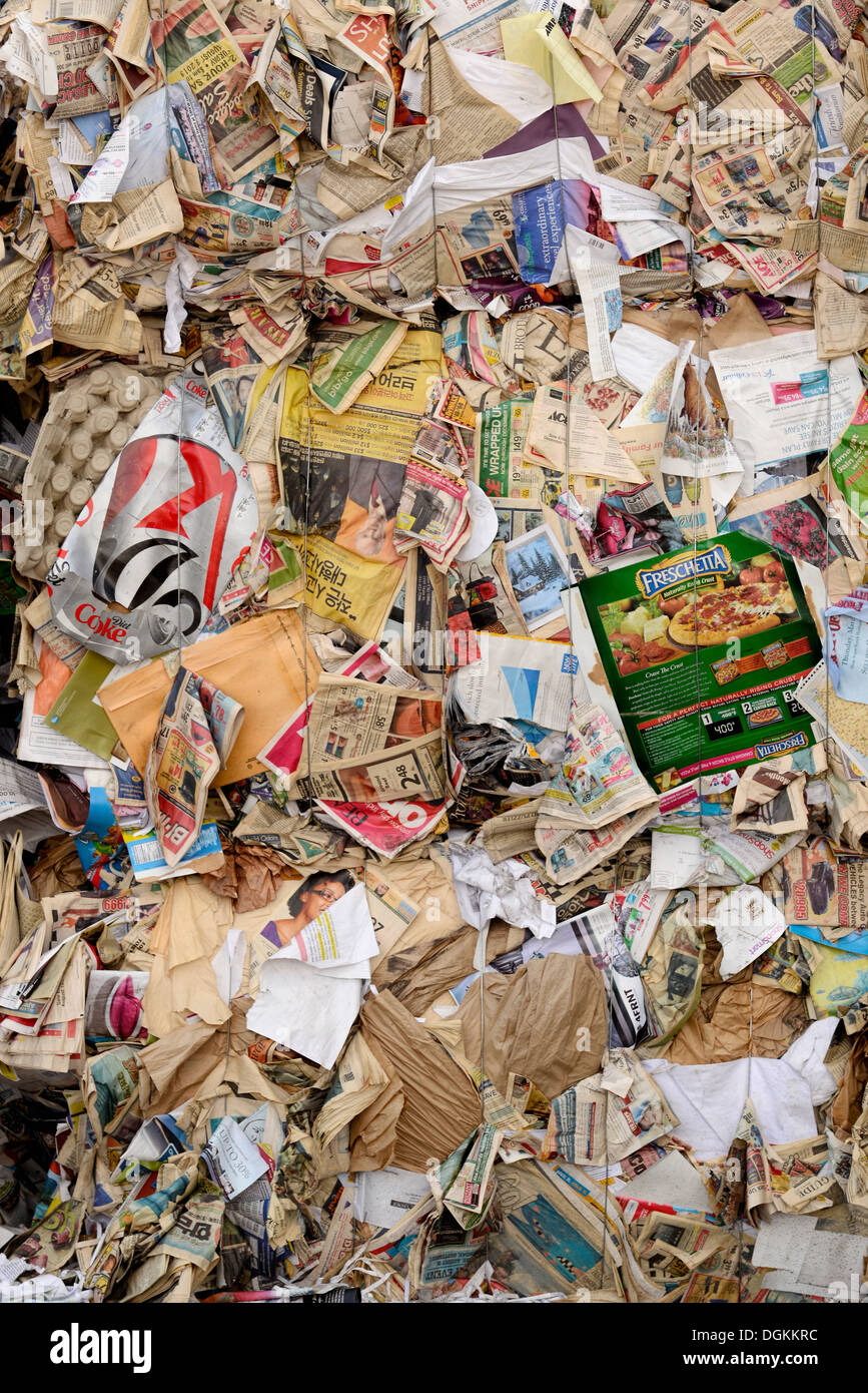 Waste paper stack hi-res stock photography and images - Alamy