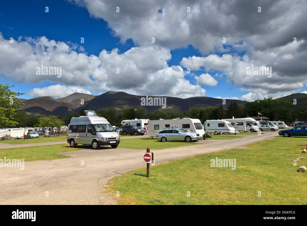 Motorhomes and caravans hi-res stock photography and images - Alamy