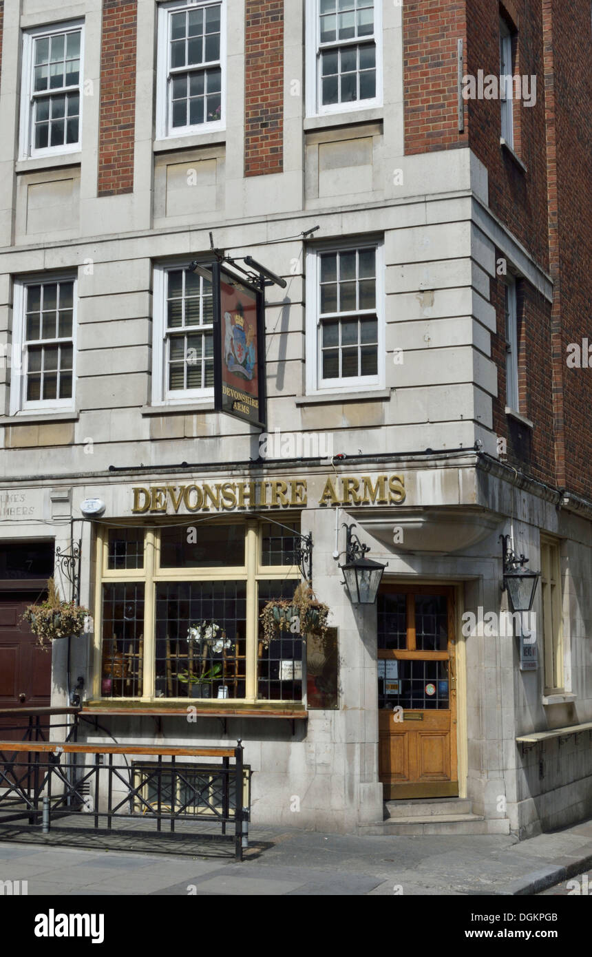 Devonshire arms hi-res stock photography and images - Alamy
