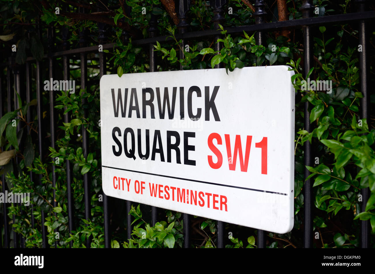 Sw1 road signs hi-res stock photography and images - Alamy